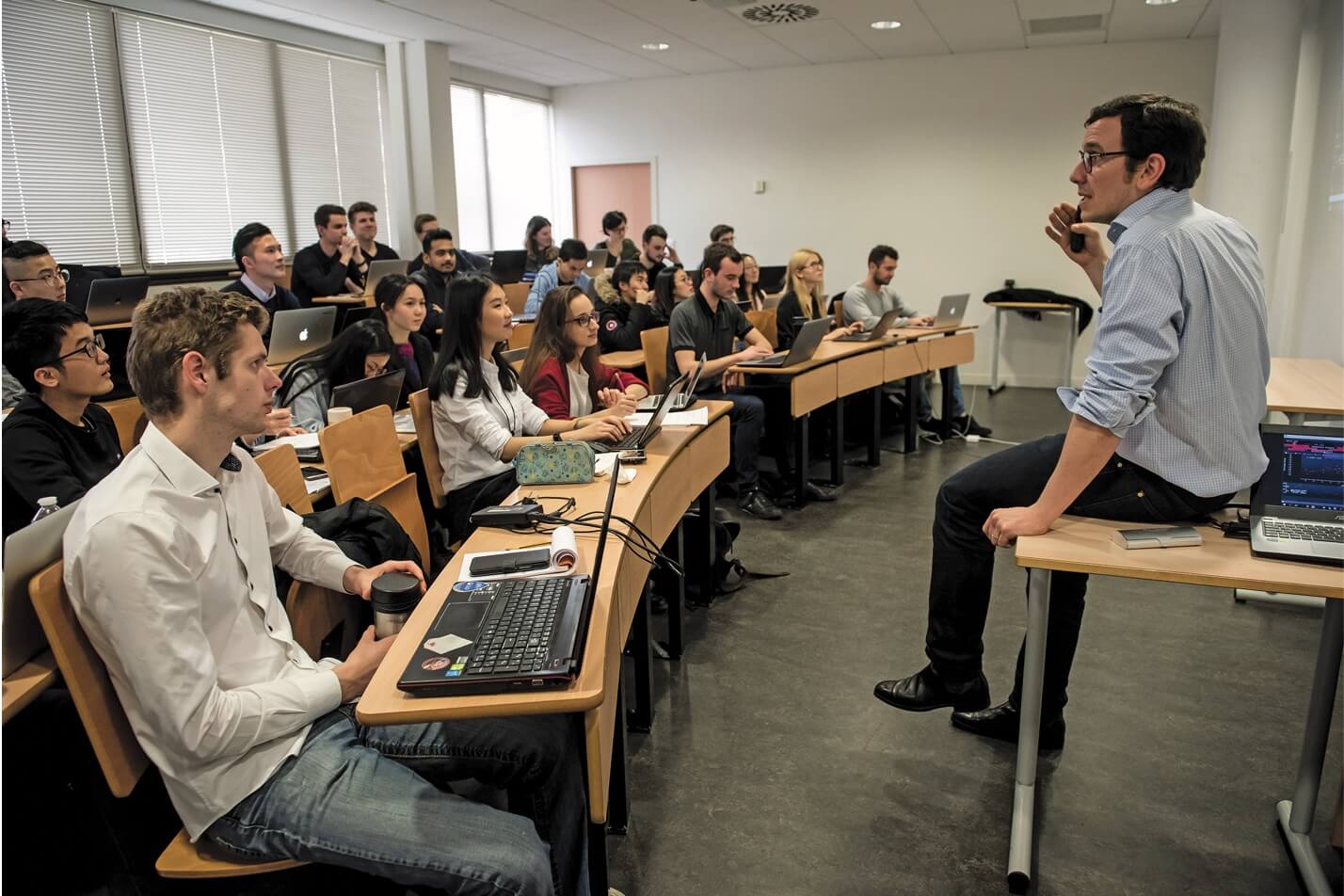 Découvrez Rennes School of Business - Explore by Visiotalent